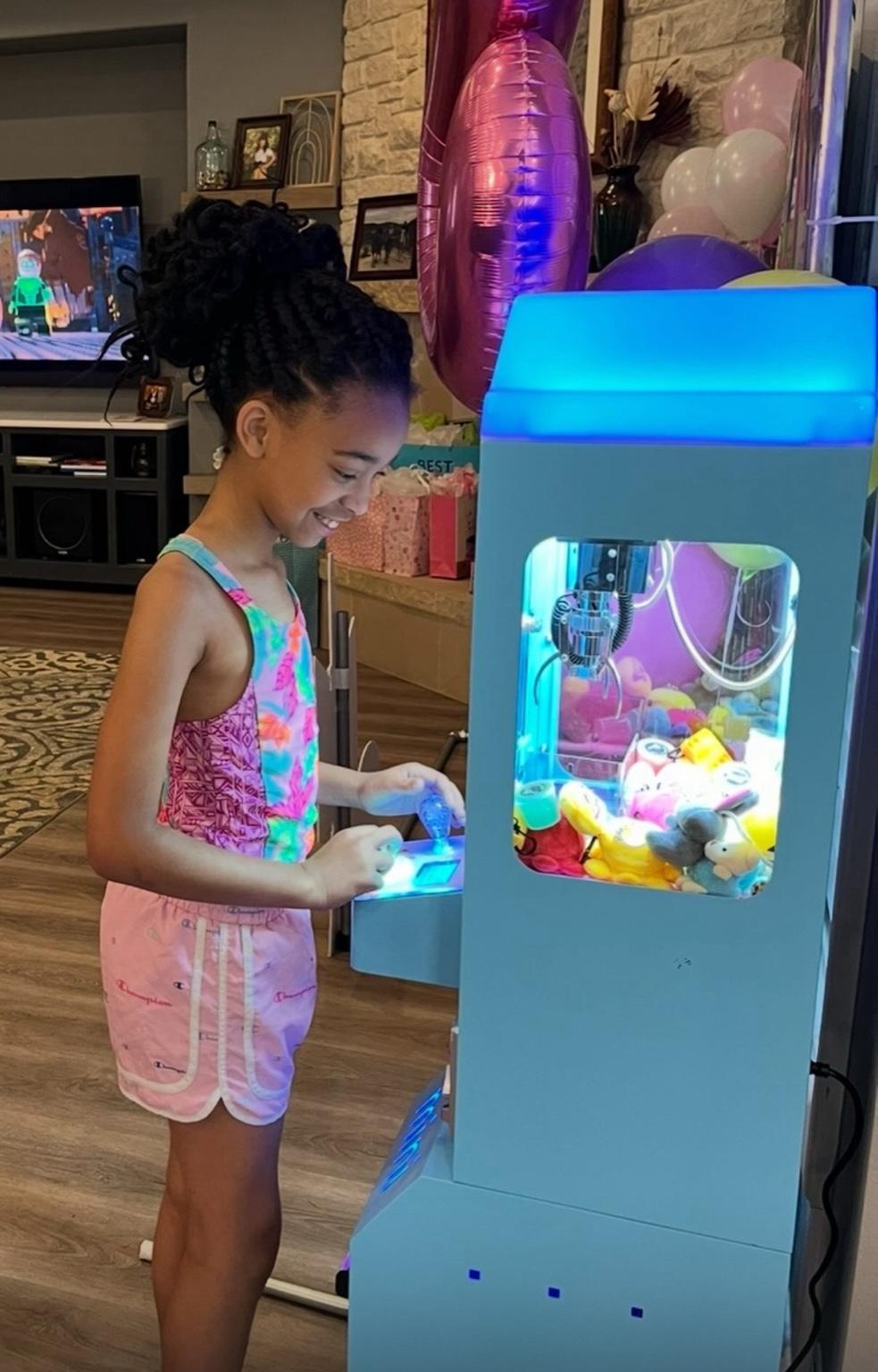 Claw Machine Rentals in Allen, Texas - Chuck Vending - Collin County, TX